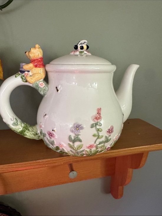 Winnie-the-Pooh | Art | Rare Vintage Winnie The Pooh White Porcelain ...